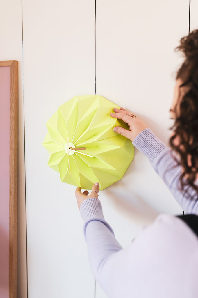 NEON YELLOW ORIGAMI CLOCK – Origami Est
