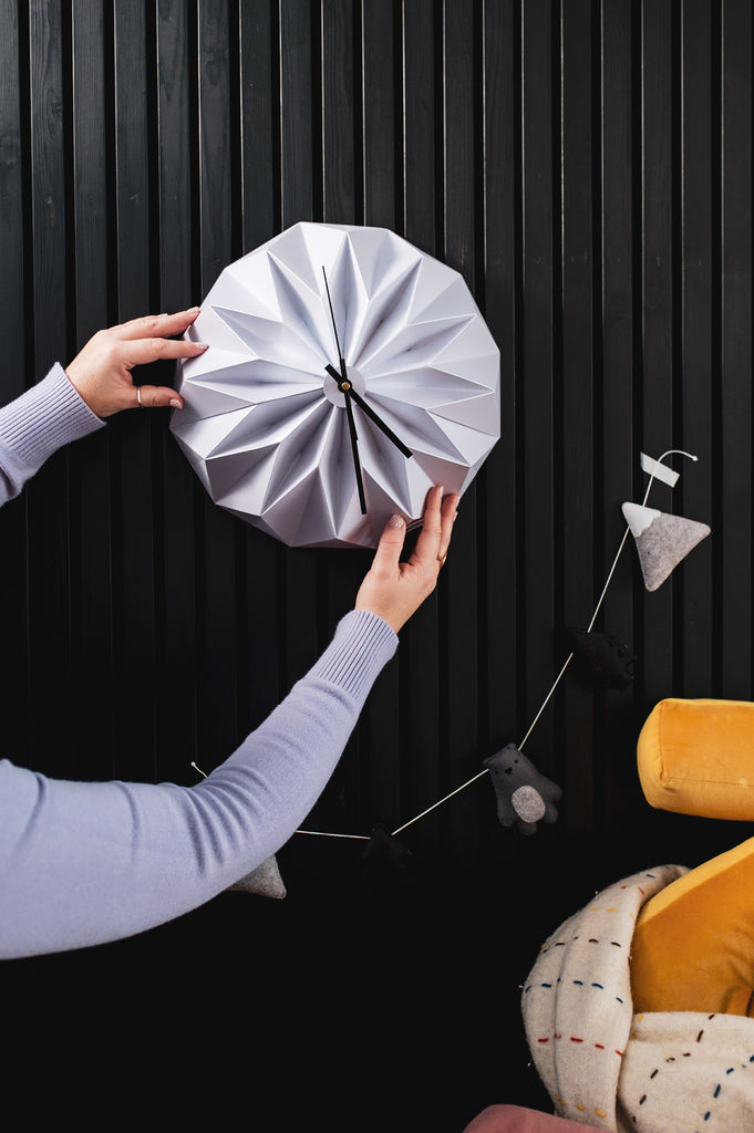 LILAC ORIGAMI CLOCK – Origami Est